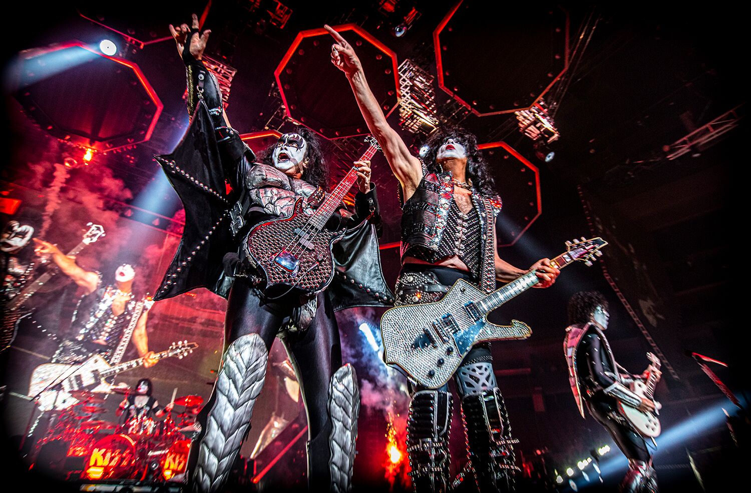 9-2 - Magnet Magazine