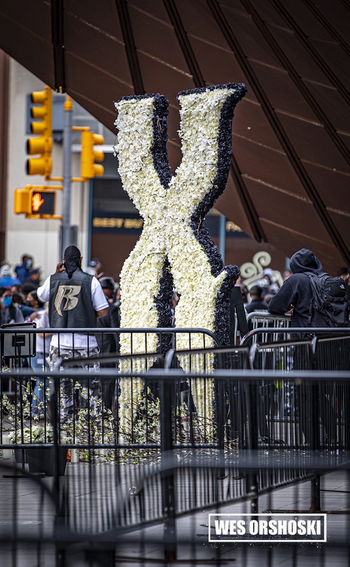 Grand Finale: Images From The DMX Memorial Service - Magnet Magazine