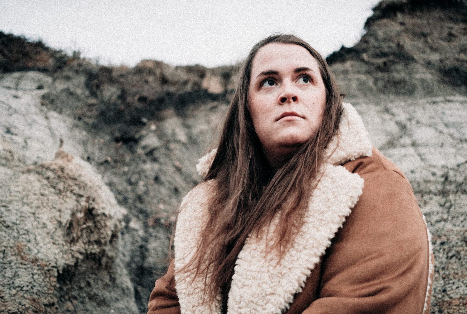 MAGNET Exclusive: Premiere Of Mariel Buckley's "Neon Blue" Video ...