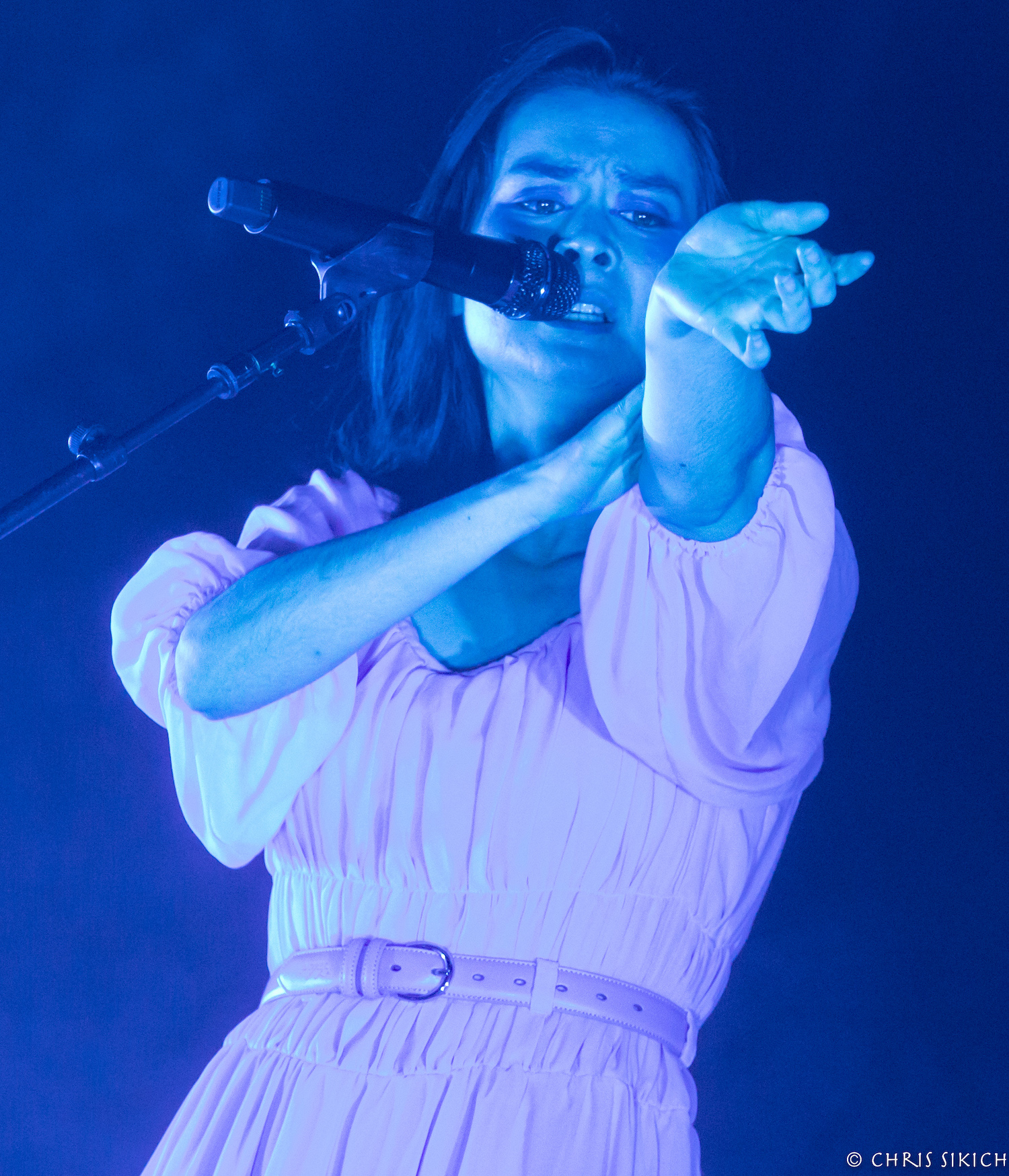 16 - Magnet Magazine