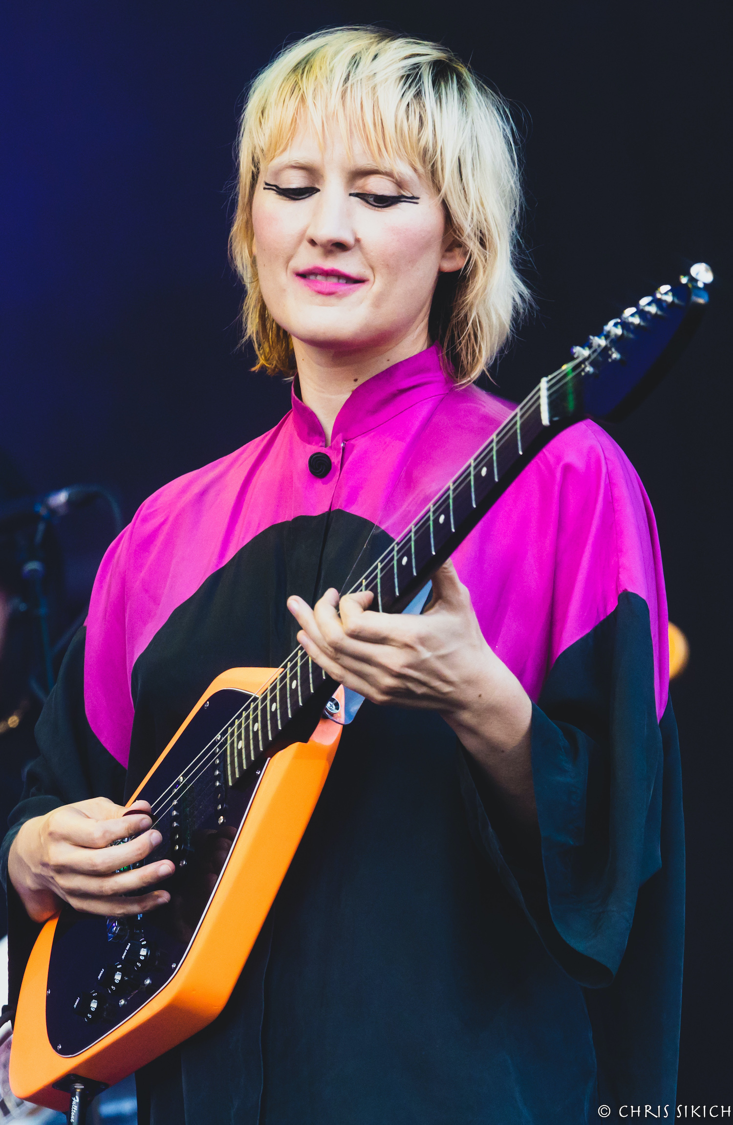 30 - Magnet Magazine