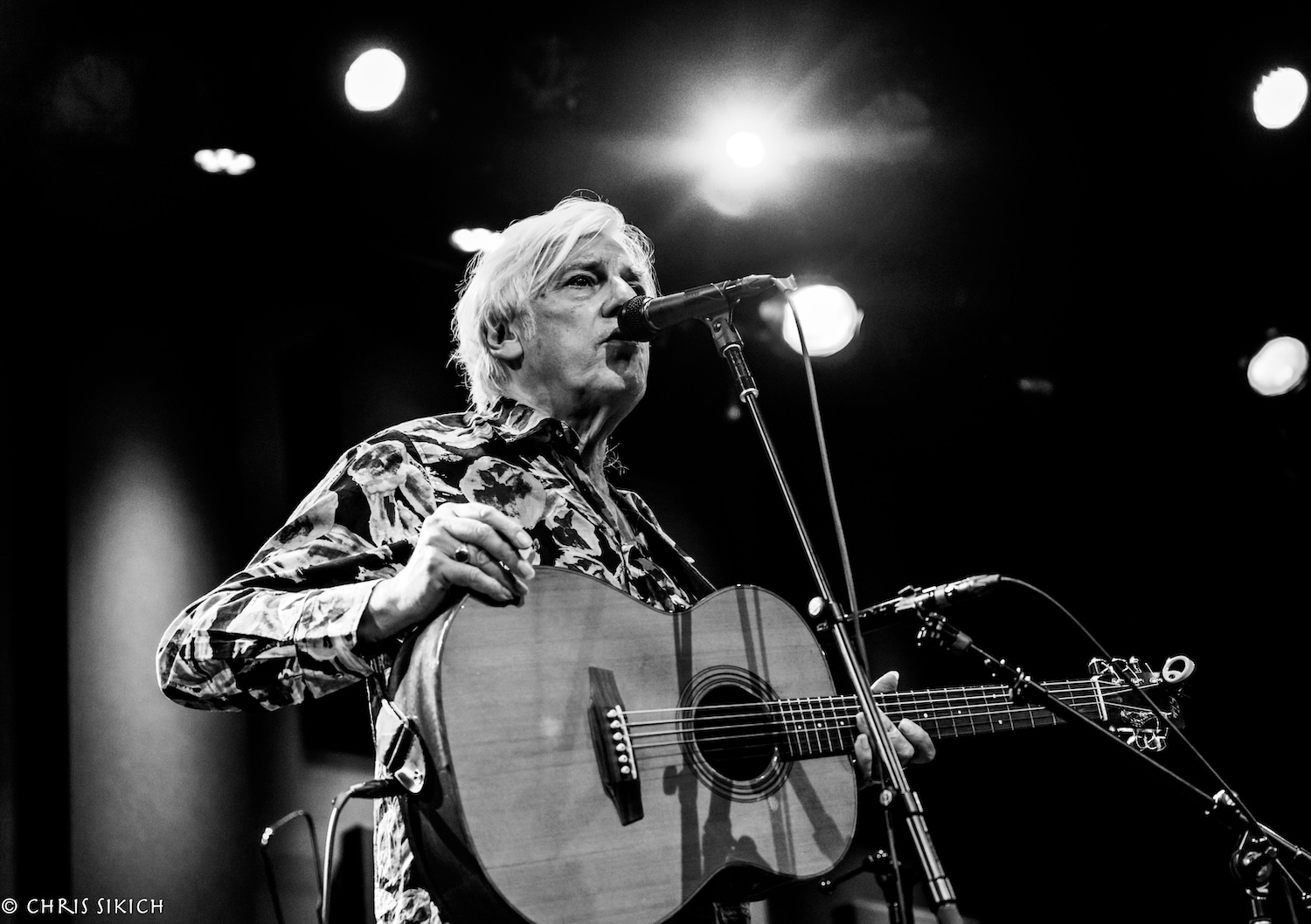 22 - Magnet Magazine