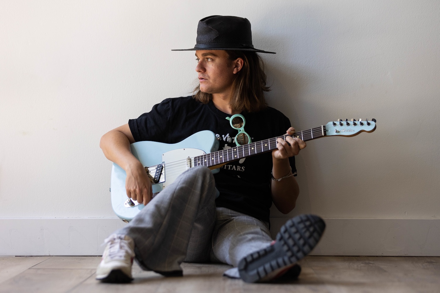 MAGNET Exclusive: Premiere Of Robin Taylor Zander's "Nobody's Home" Video - Magnet Magazine